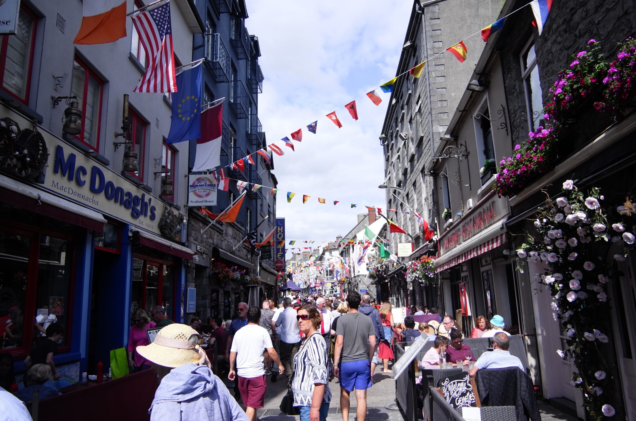 19 Living In Ireland Pros And Cons: Personal Experience! - An Irish Rover