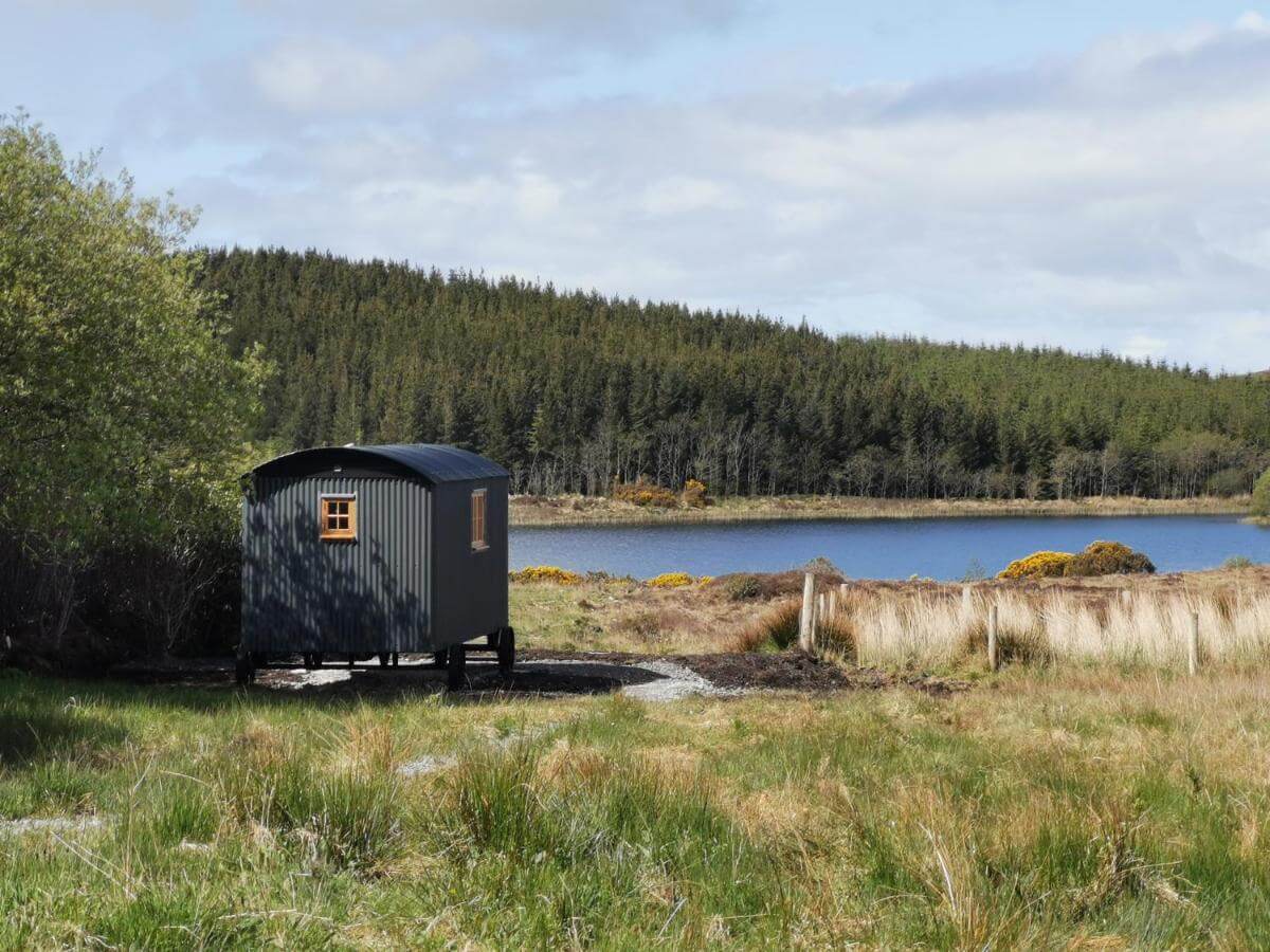 21 Glamping Donegal Spots In 2023 (Affordable & Scenic!) - An Irish Rover