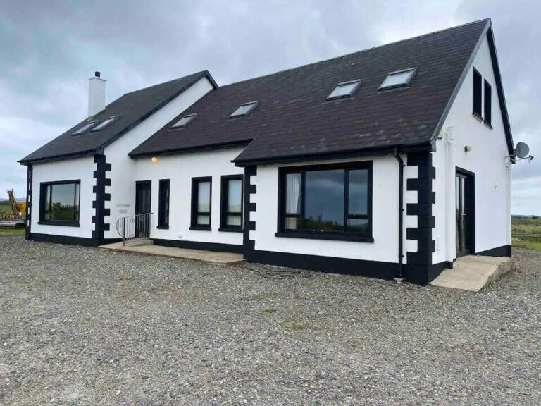 27 Donegal Cottages By The Sea: [Scenic & Family Friendly] - An Irish Rover