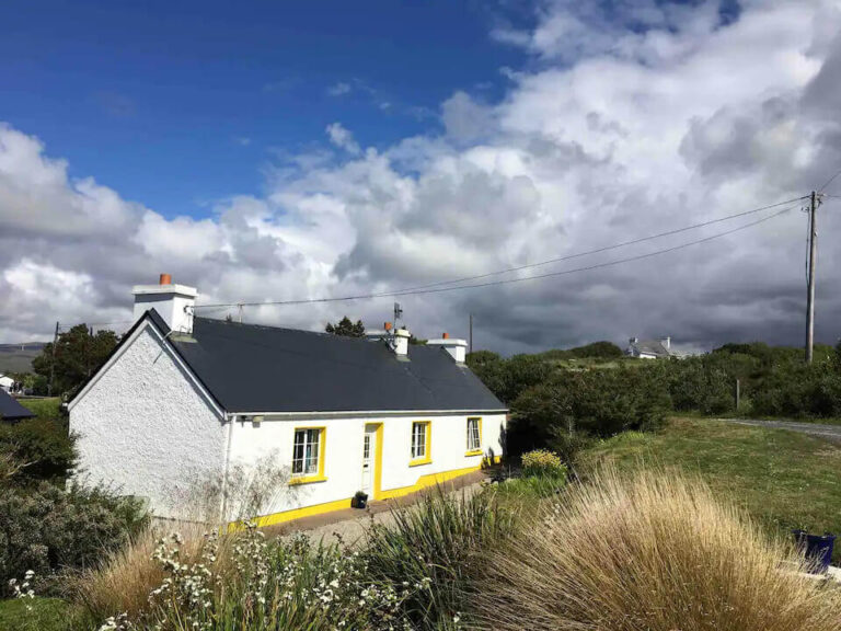 27 Donegal Cottages By The Sea: [Scenic & Family Friendly] - An Irish Rover