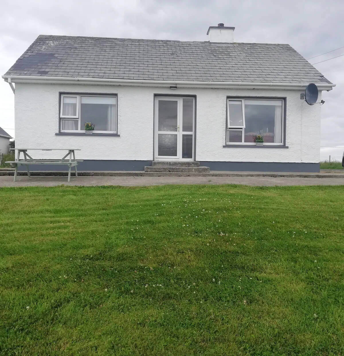 27 Donegal Cottages By The Sea: [Scenic & Family Friendly] - An Irish Rover